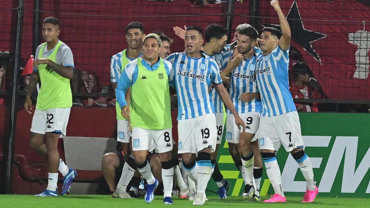 Racing aplastó a Newell's y se convierte en candidato - La Nueva Verdad ...