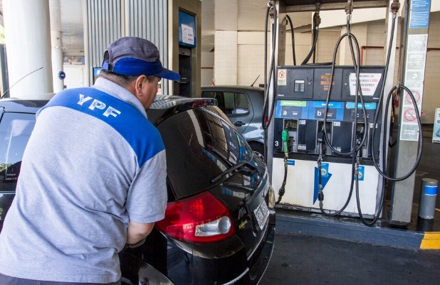 Volvieron a subir los combustibles: estos son los nuevos precios de la nafta y el gasoil en ...