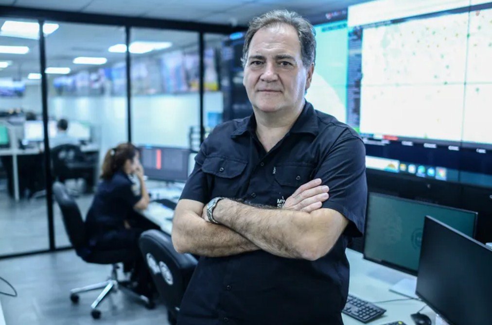 El ministro de Seguridad bonaerense Javier Alonso visita Rauch para ...